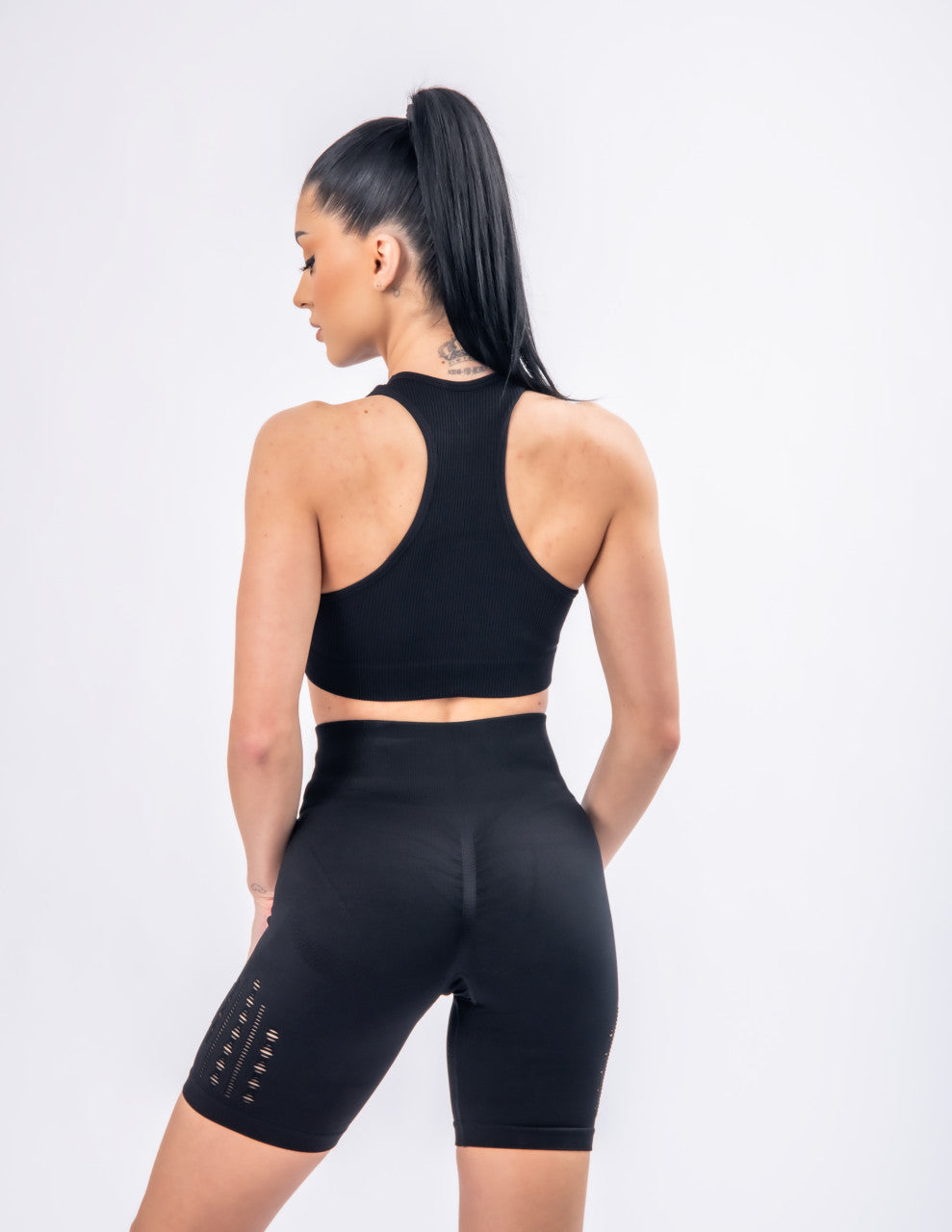 LEGGANCE - "feel confident". Leggings | Bras | T-shirts